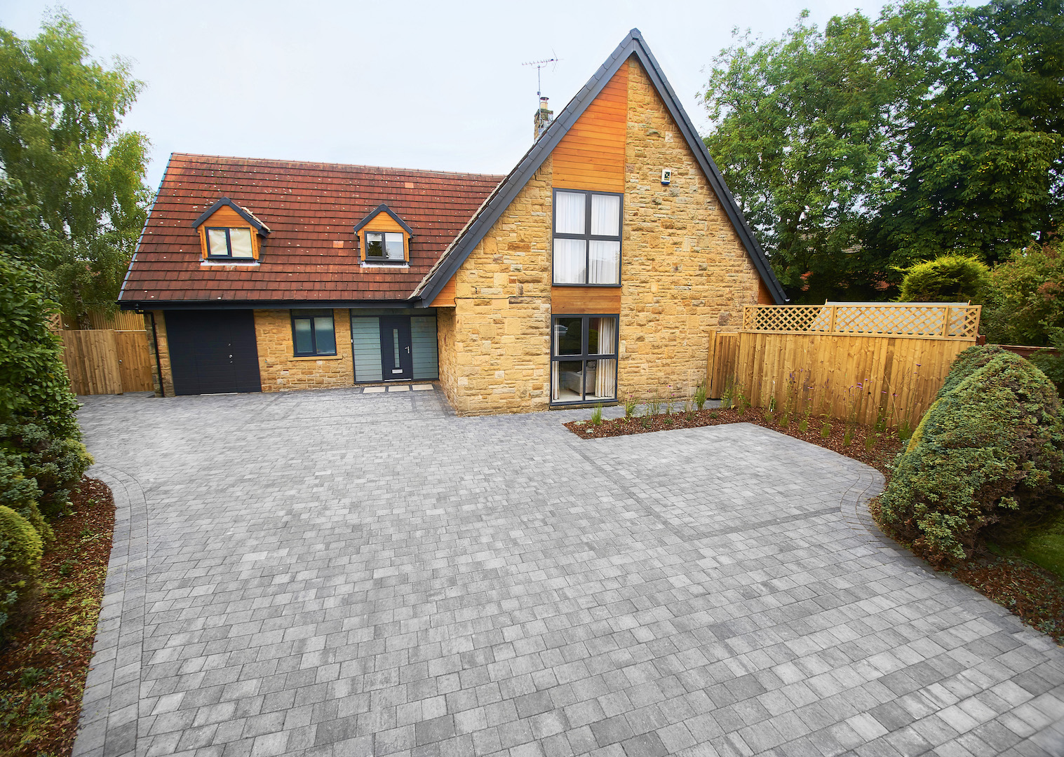 Plaspave Modena - Granite - Neil Hall & Sons